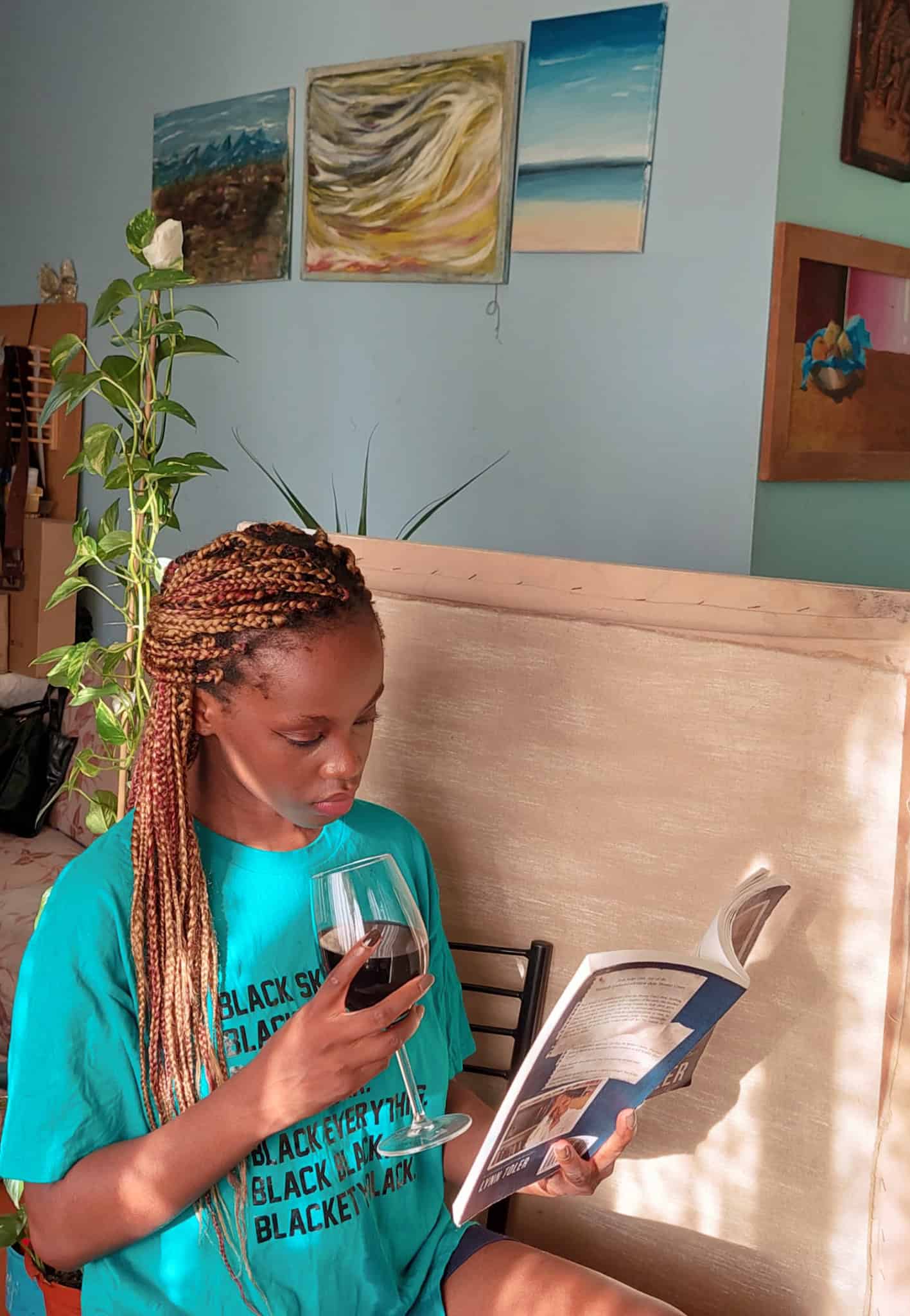 20 Easy At Home Photoshoot Ideas To Try Now - The Princientist